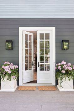 A NEW COLLECTION OF ONE PANEL BOTTOM ENTRY DOORS